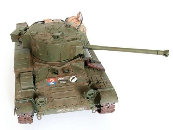 Brytyjski czołg Mk.III Valentine Mk.XI (OP) - model Bronco skala 1:35 ...