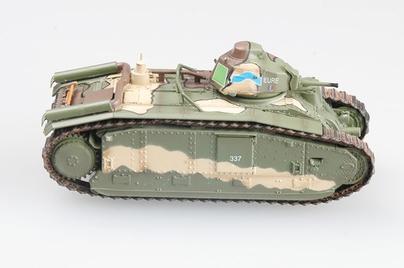 Sklejony model francuskiego czołgu ciężkiego Char B1 bis w skali 1:72 ...
