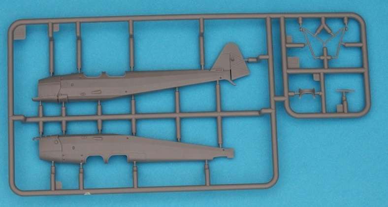 Samolot jednopłatowy RWD-8 DWL w skali 1/72 - Modeledo.pl