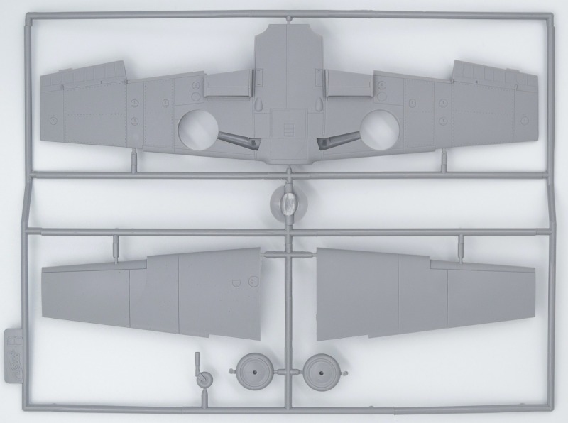 Samolot Messerschmitt Bf 109F-4 z figurkami - Modeledo.pl