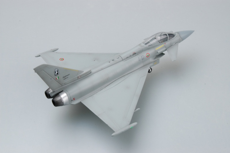 Gotowy model samolotu Eurofighrer EF2000A 1-72 - Modeledo.pl