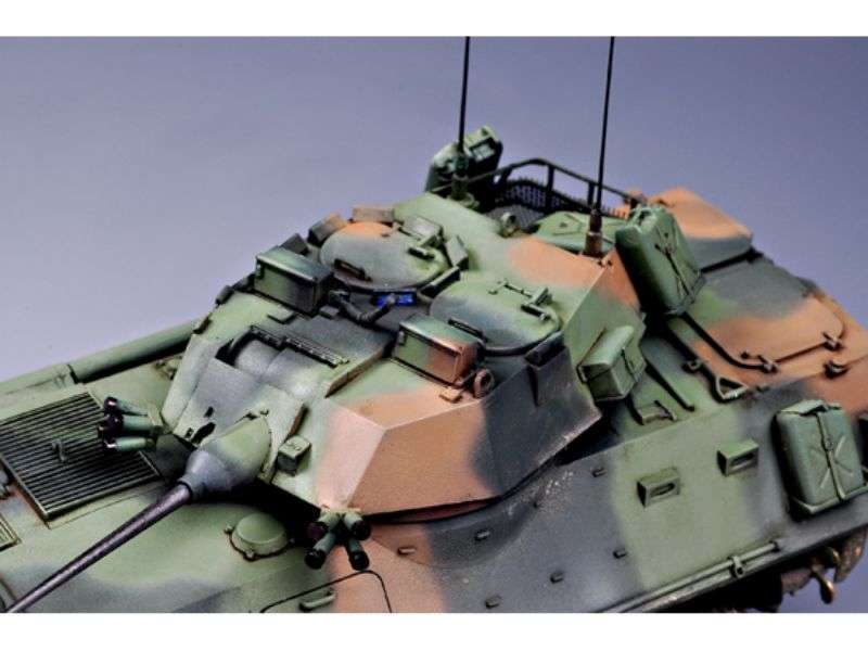 Kołowy bojowy wóz piechoty LAV-25 - model w skali 1-35 - Modeledo.pl