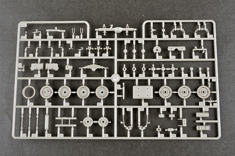 ZiL-131V tow 2T3M1 trailer with 8K14 missile model 1-35 - Modeledo.pl