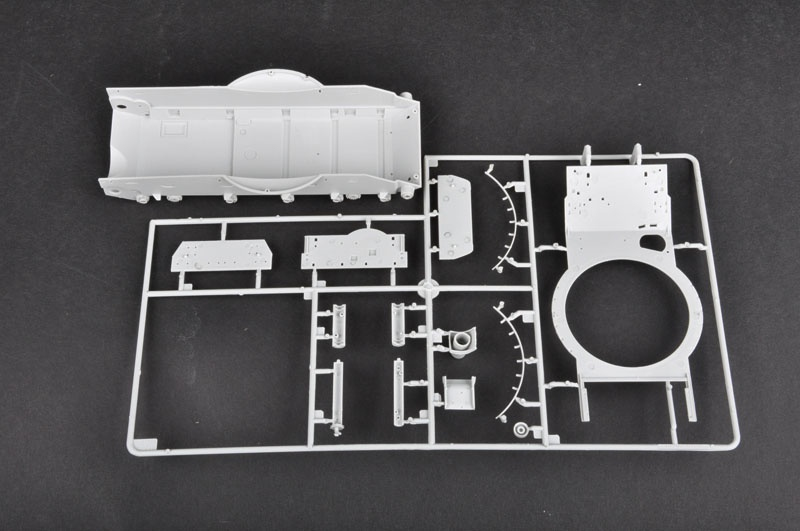 IT-1 radziecki czołg rakietowy model 1-35 - Modeledo.pl