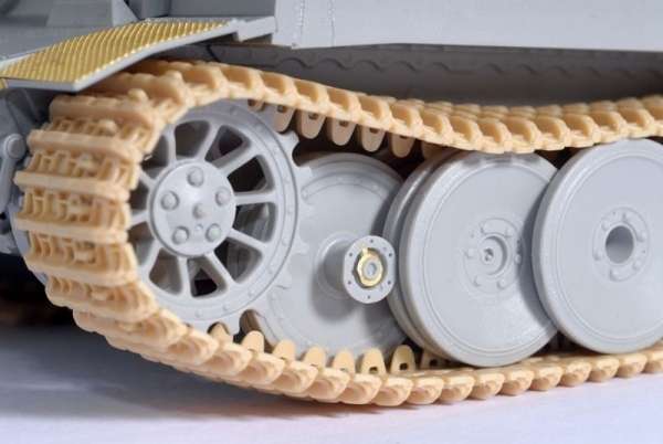 Czołg PZ VI Ausf.E Tiger I 3 w 1 do sklejania 1-35 - Modeledo.pl