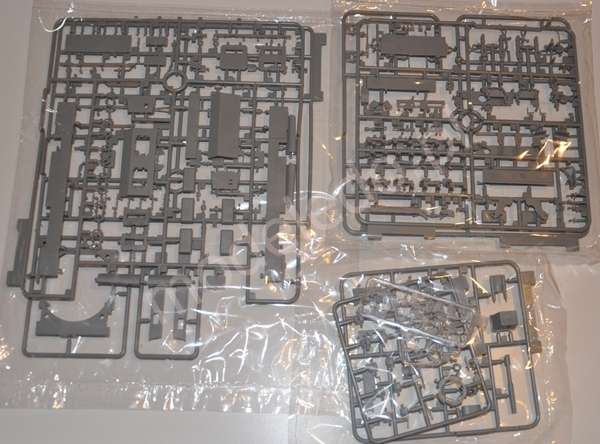 Czołg średni PZ III Ausf.N z zimowymi łańcuchami 1:35 - Modeledo.pl